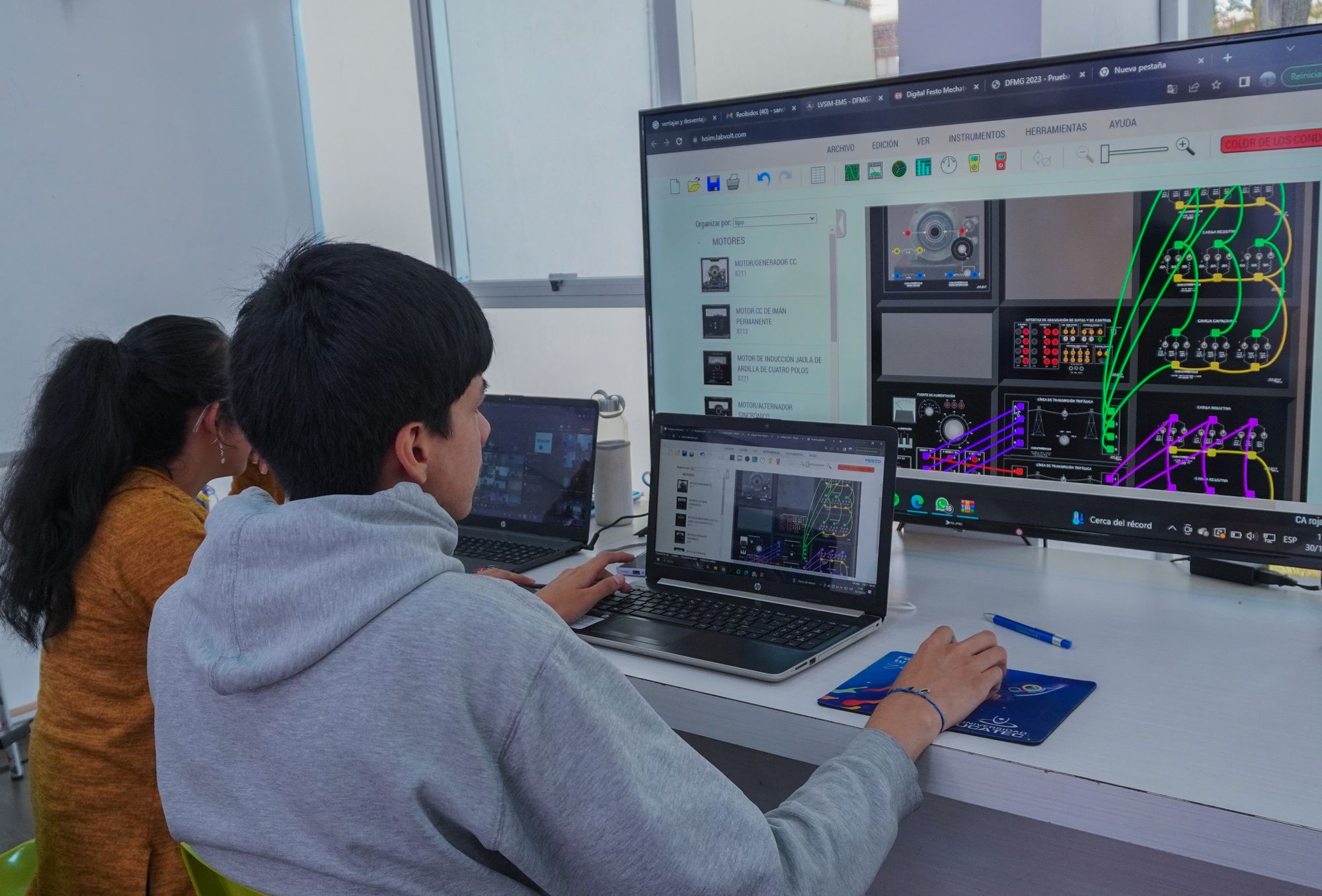 UCATEC demuestra su talento en el Digital Festo Mechatronics Game 2023 ...
